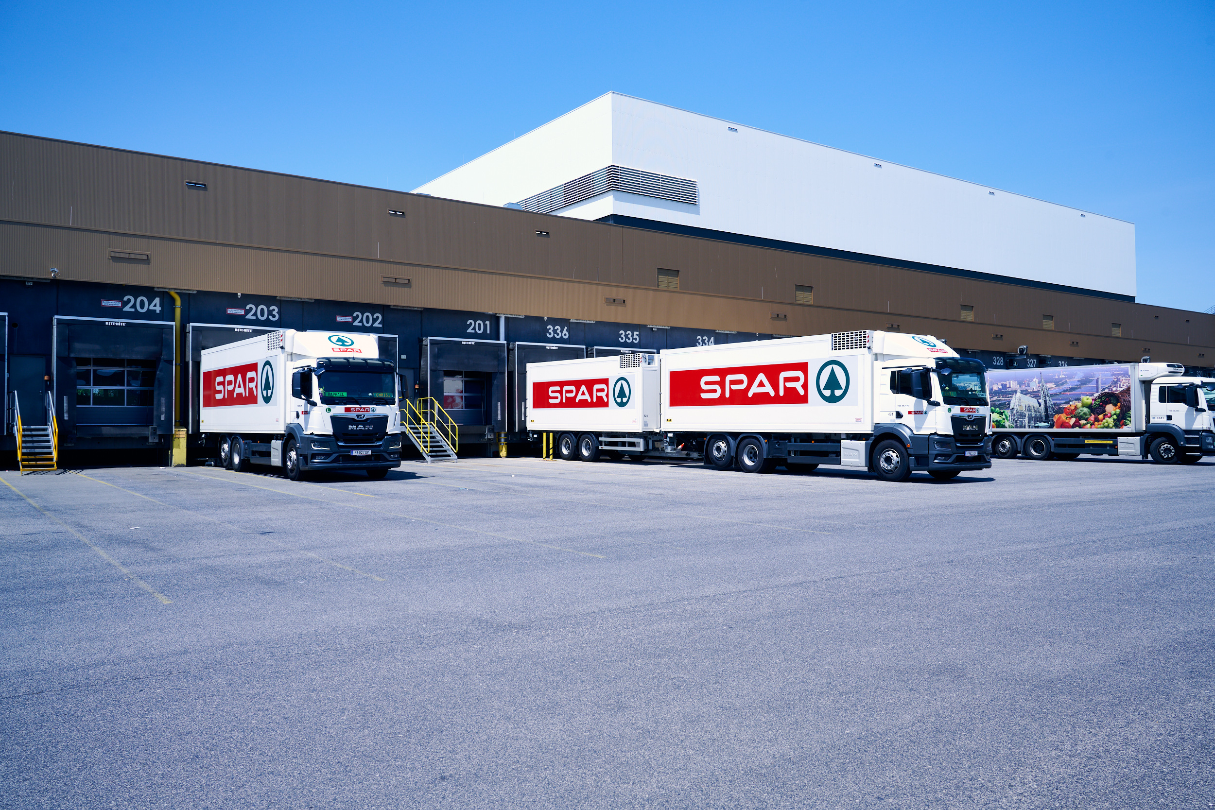 SPAR: Intelligent beheer van master data - KNAPP Benelux